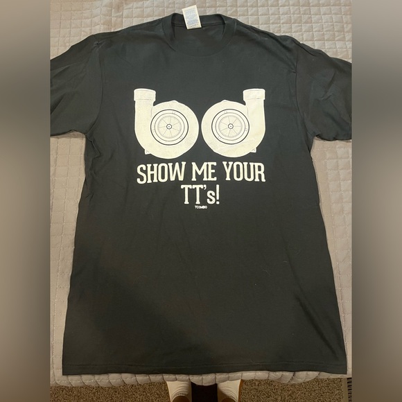 Gildan | Shirts | Mens Medium Tshirt | Poshmark